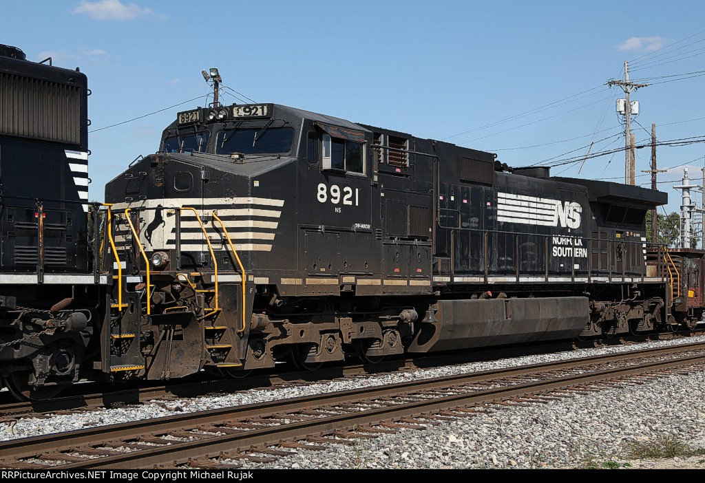 NS 8921